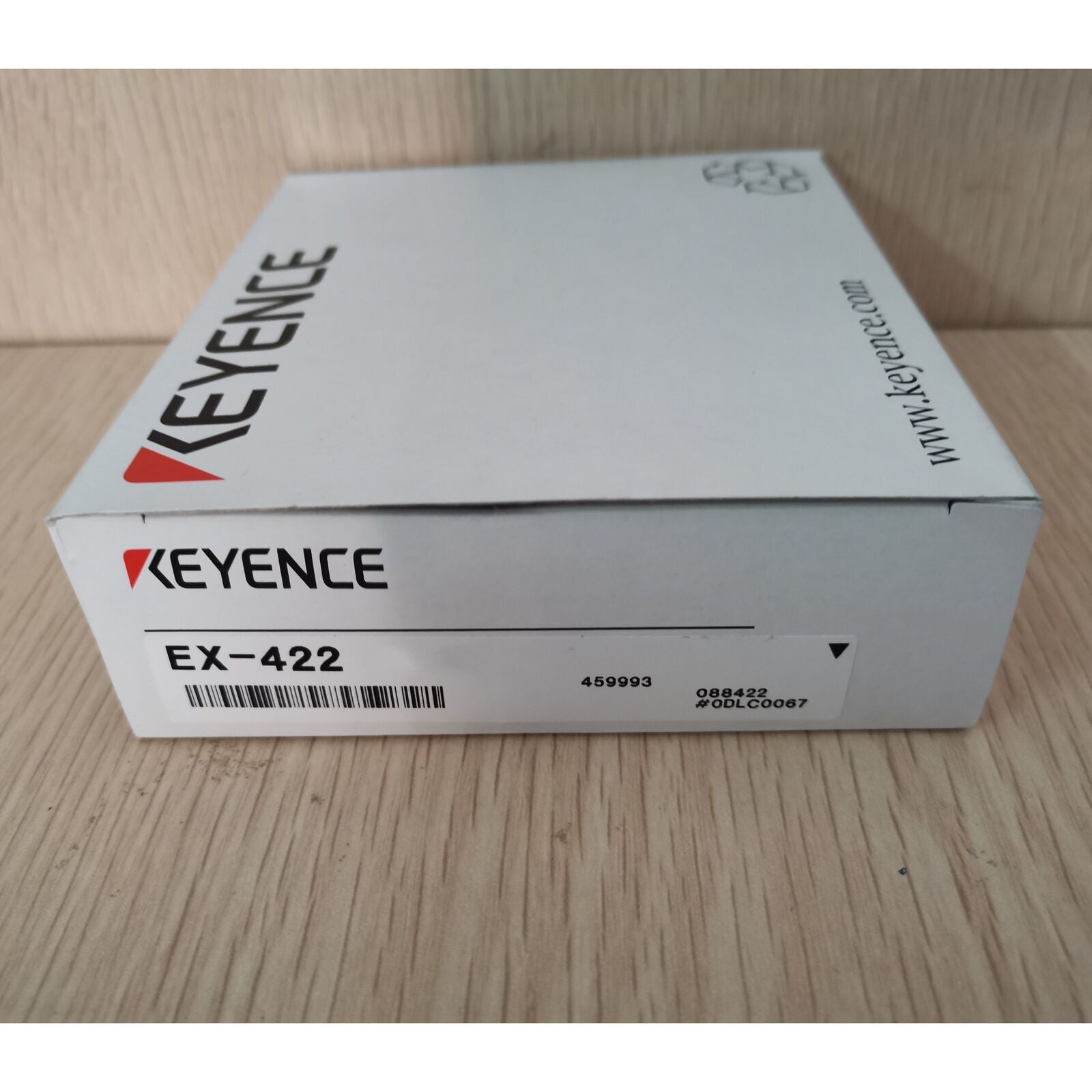 new one for keyence ex-422 proximity sensor one year