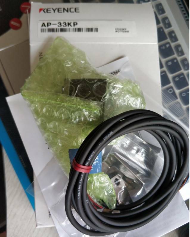 Keyence AP-33KP Digital Display Pressure Sensor