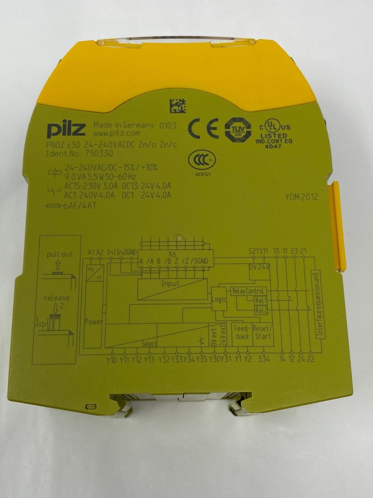 pilz 750330 speed monitoring safety relay pnoz s30 24-240vacdc 2 2 new