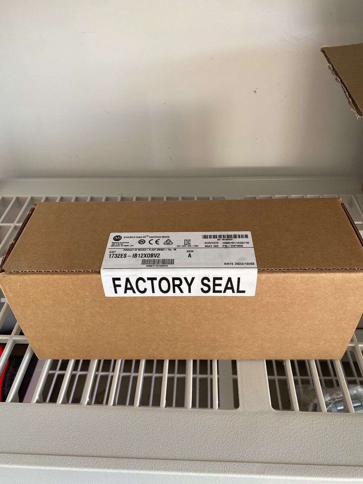 New Allen Bradley 1732ES-IB12XOBV2 EtherNet/IP Safety ArmorBlock Input ...