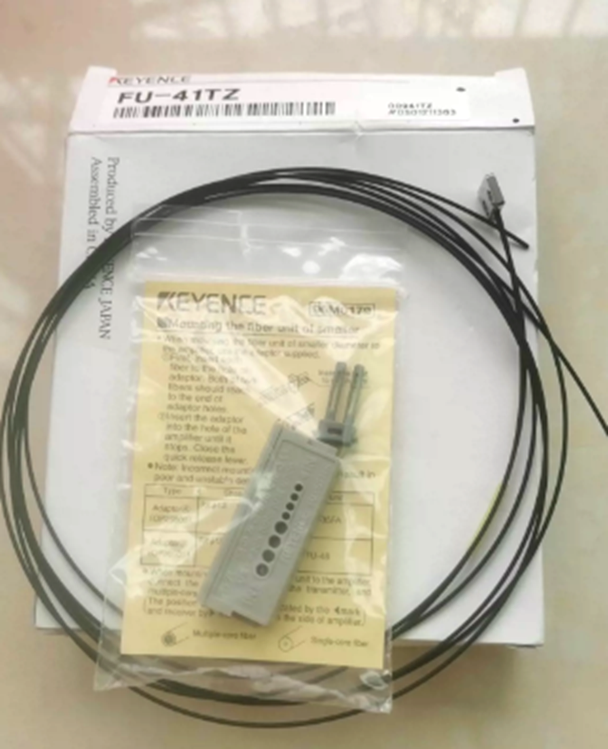 KEYENCE FU41TZ Diffuse Reflective Digital Fiber Optic Sensors Unit