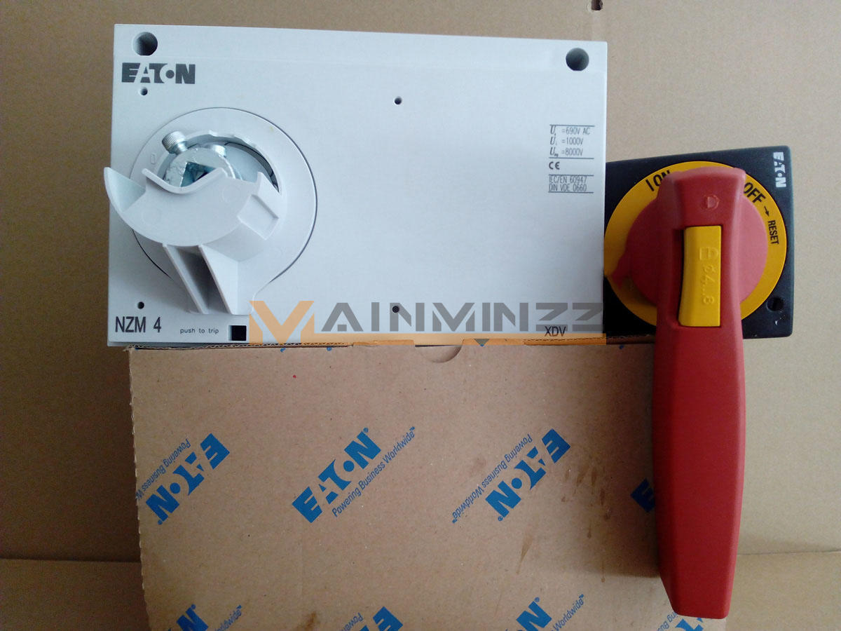 Eaton NZM4-XTVDVR circuit breaker handle