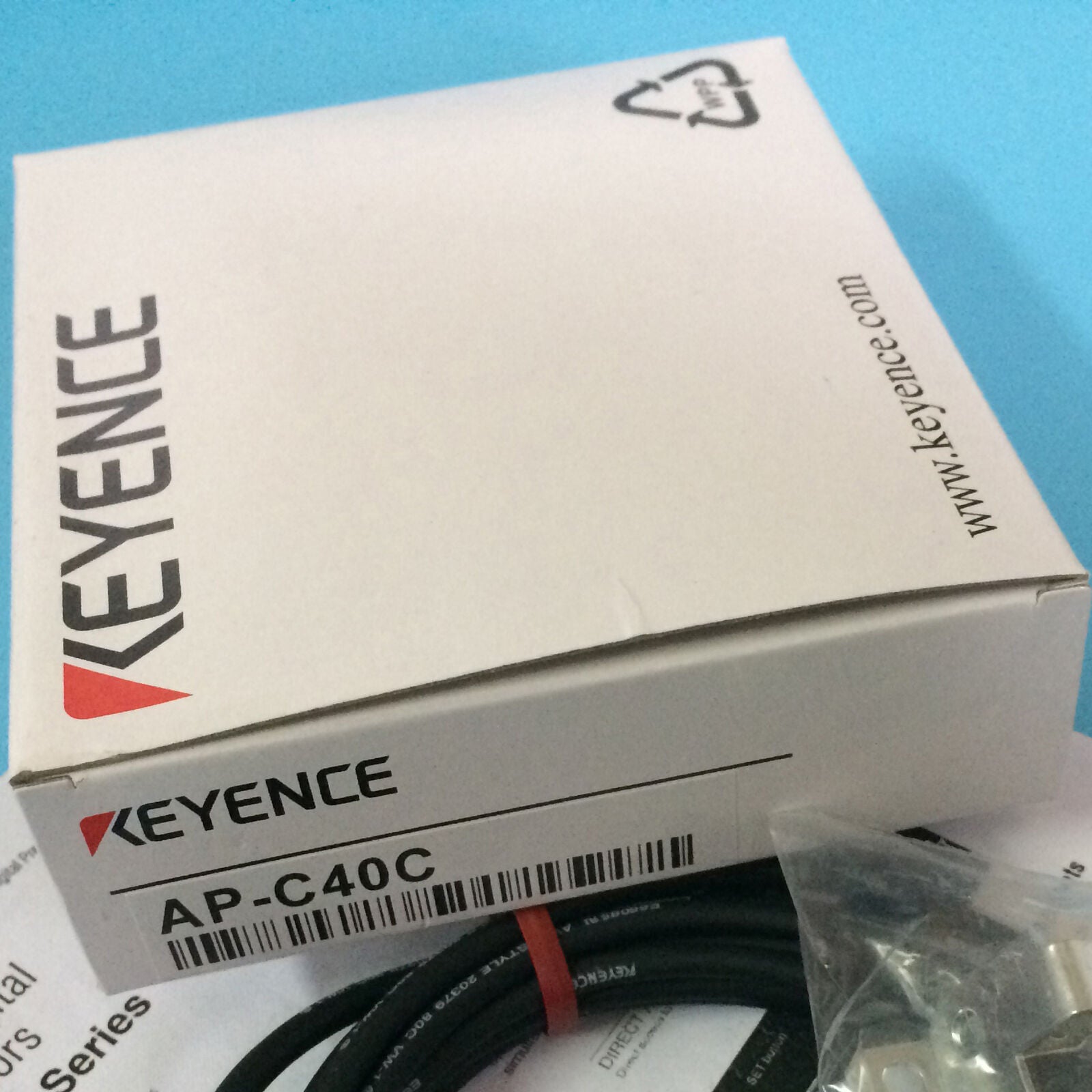 KEYENCE Pneumatic Pressure Switch AP-C40C