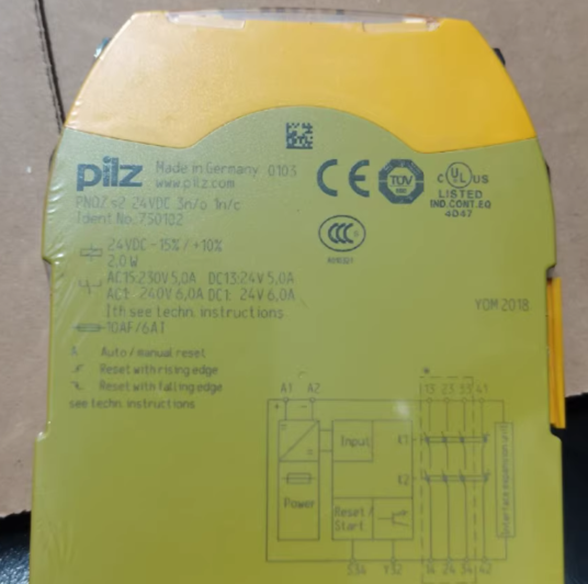 new pilz pnoz s2 safety relay 750102 24vdc 1sc screw terminal