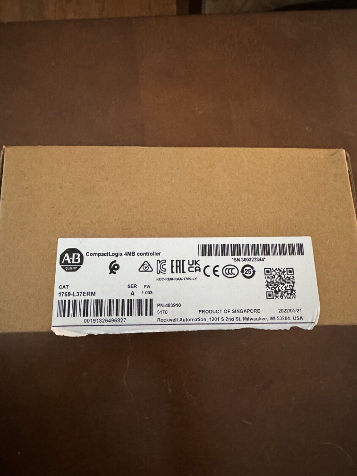 original new allen-bradley 1769-l37erm compact logix processor