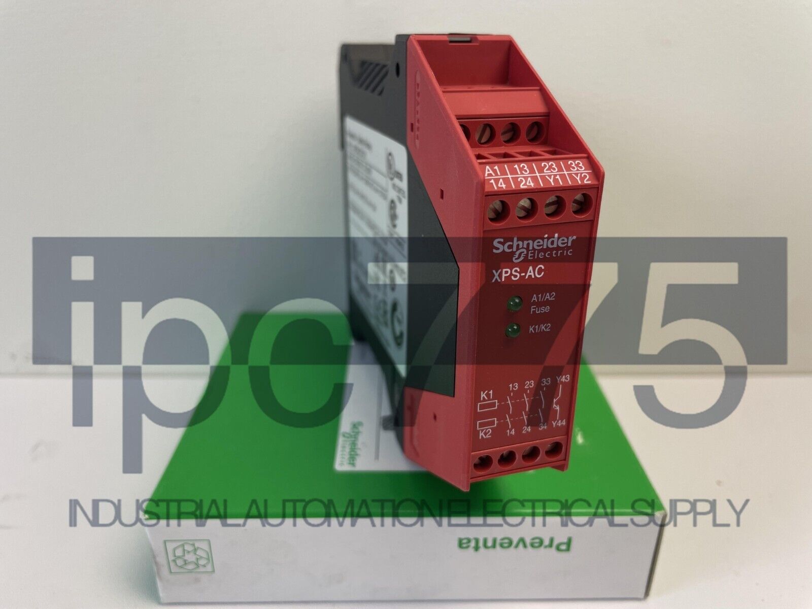 new for schneider xpsac5121 safety relay with box