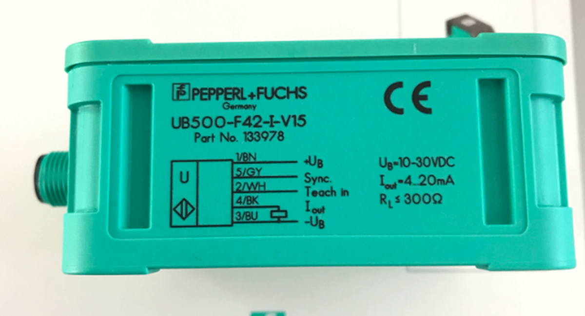 Ultrasonic Sensor UB2000-F42-I-V1