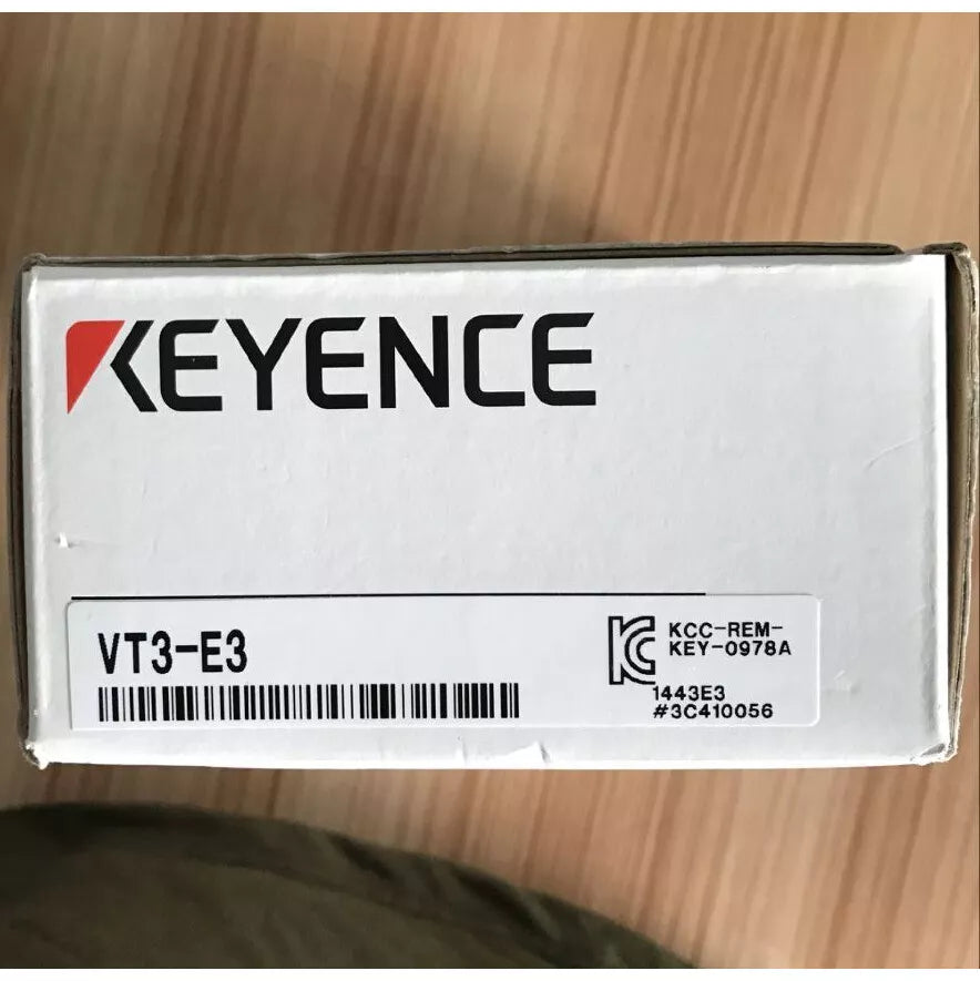 new 1pc keyence vt3-e3 touch screen vt3e3 in box ping